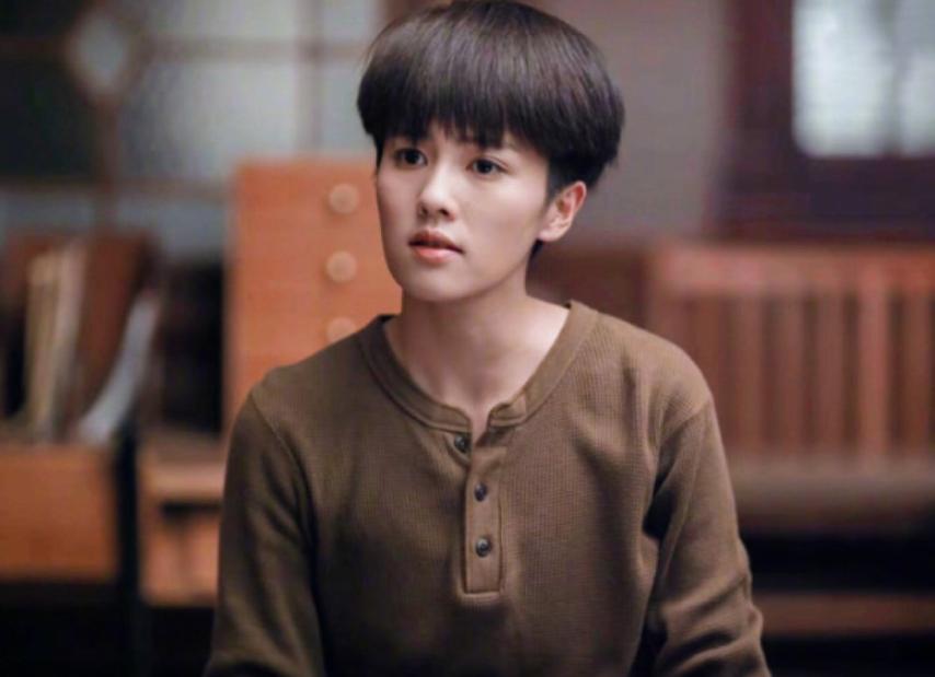 It is also a woman disguised as a man. Some people are trying to ...