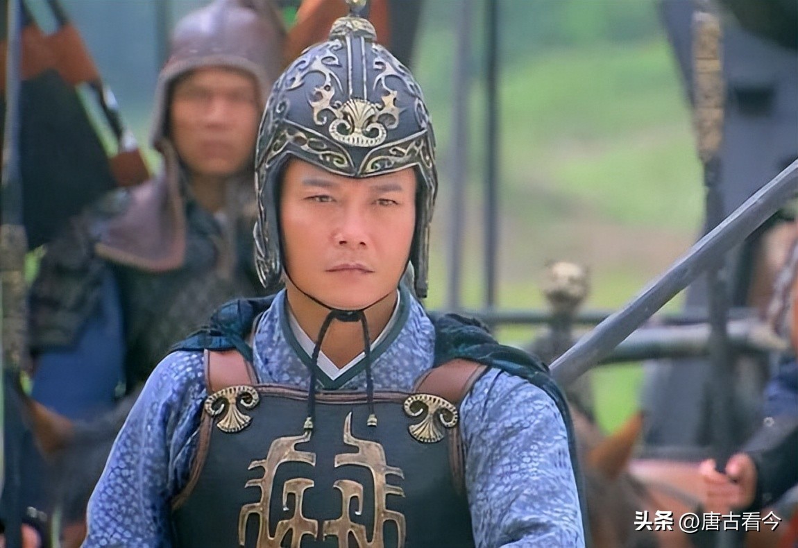 In the Water Margin, Zhu Long was able to carry Lin Chong for thirty ...