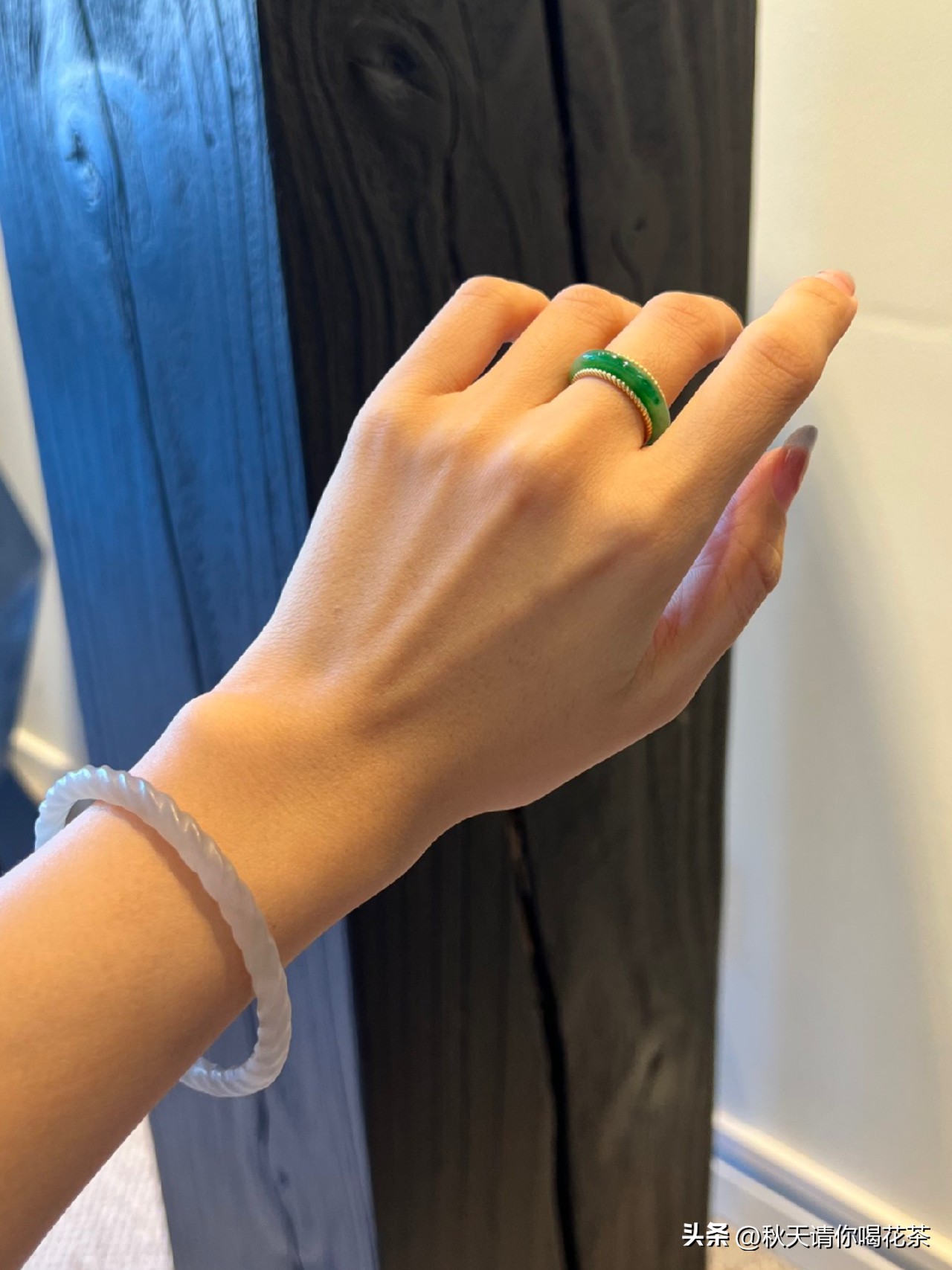 The ring that crosses the eye is like finding the right partner, be ...