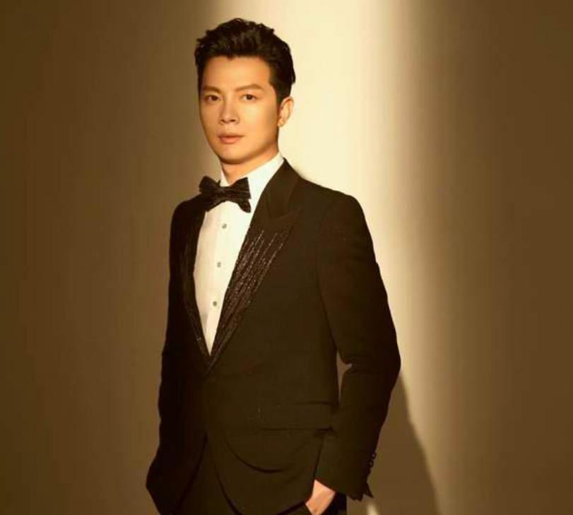 The host of the Mid-Autumn Festival Gala of the five major TV stations ...