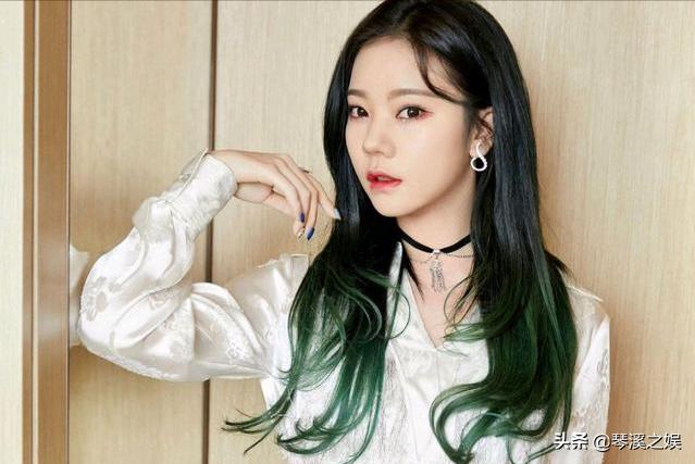 26-year-old actress Zhang Zining: She made her debut at No. 7, and said ...