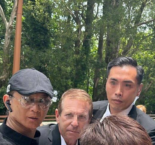 The original husband CoCo Lee was almost beaten at the crematorium ...