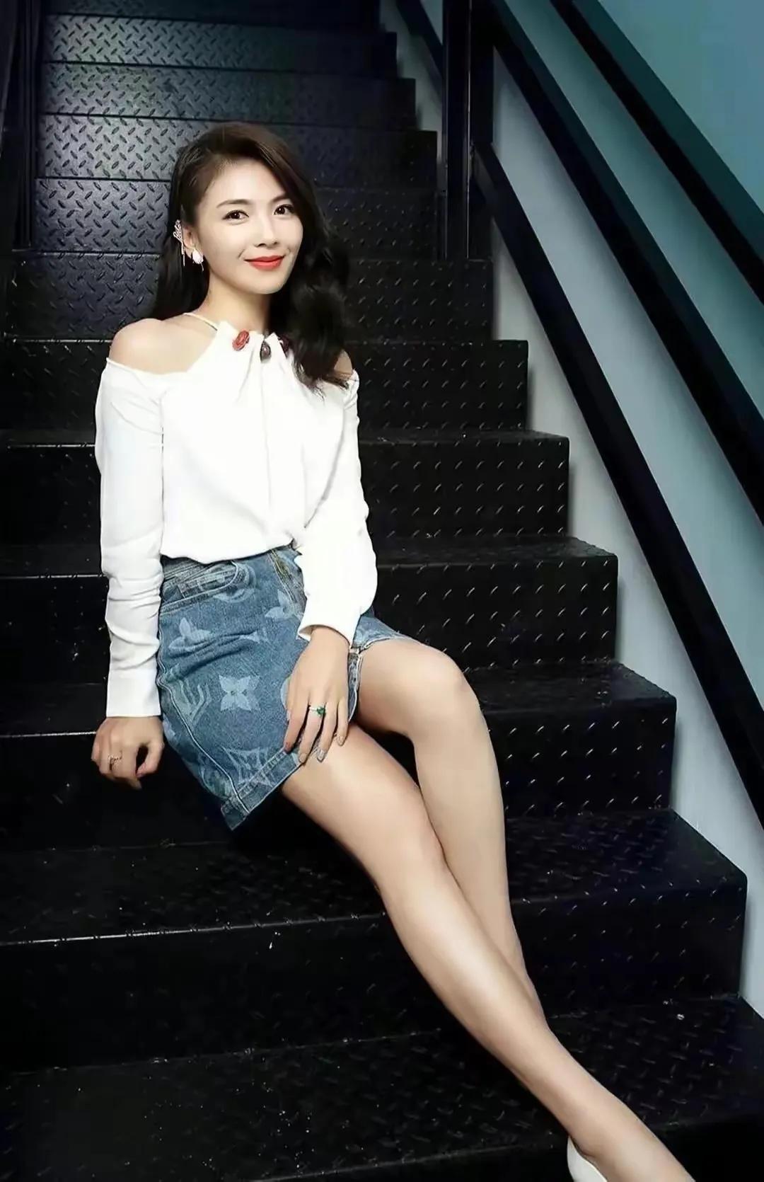 Beauty Liu Tao - iNEWS