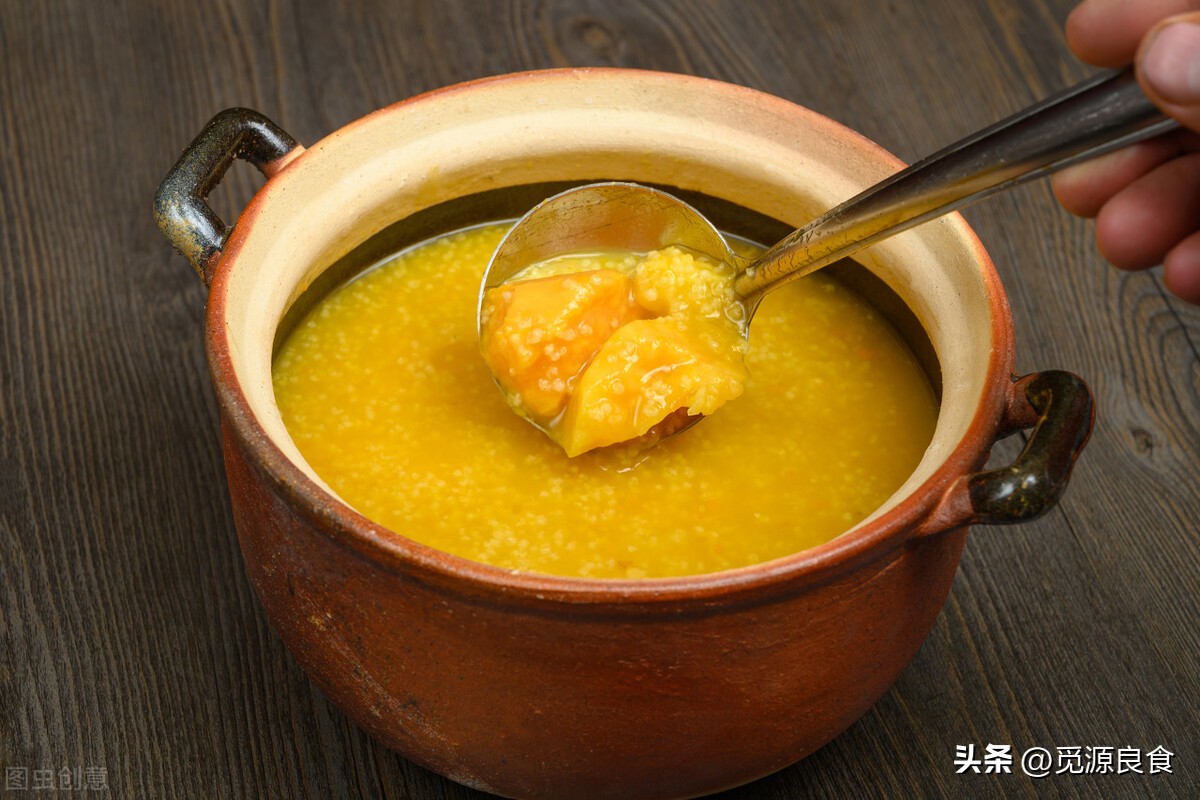 When boiling millet porridge, do you put cold water or hot water in the ...