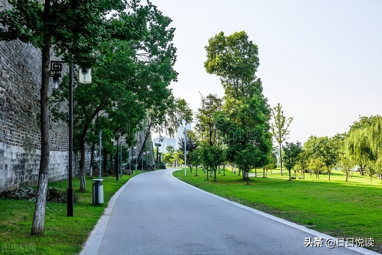 Emperor Chongzhen died on the stingy door - iNEWS