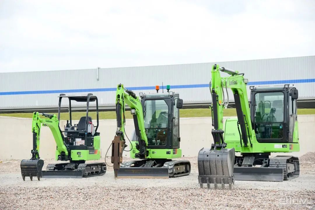 The 24-hour "money grabbing weapon", Liugong 922FE electric towed ...