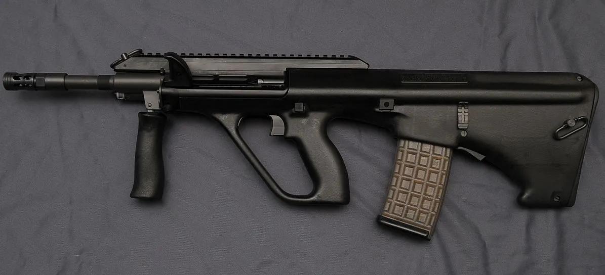 Top 10 Assault Rifles in the World - iNEWS