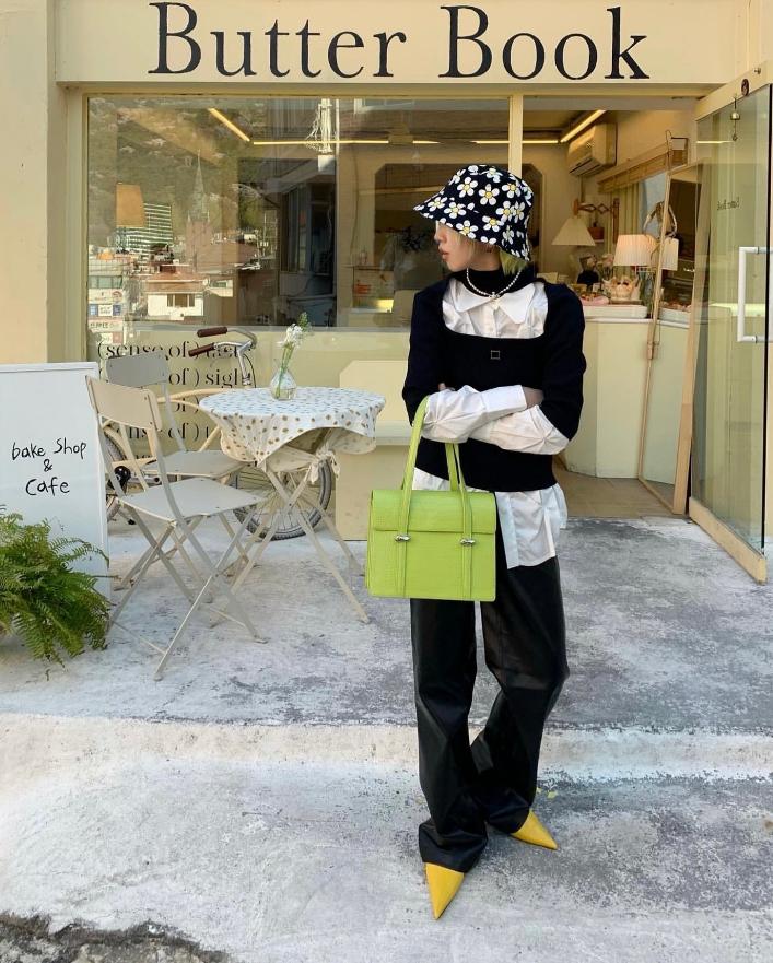 Ins fashion blogger naras is not ordinary people can interpret ...