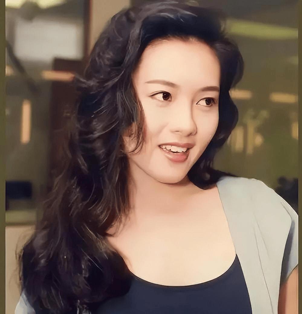 How beautiful was Li Lizhen when she was young? Just look at her ...