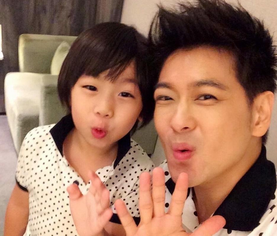 48-year-old Lin Zhiying's face is exposed!Still handsome, happy ...