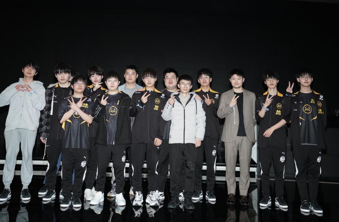 狼隊3-1WB，二隊手法不比一隊差，妖刀帶新人，老林電話打不通了 - 頭條匯