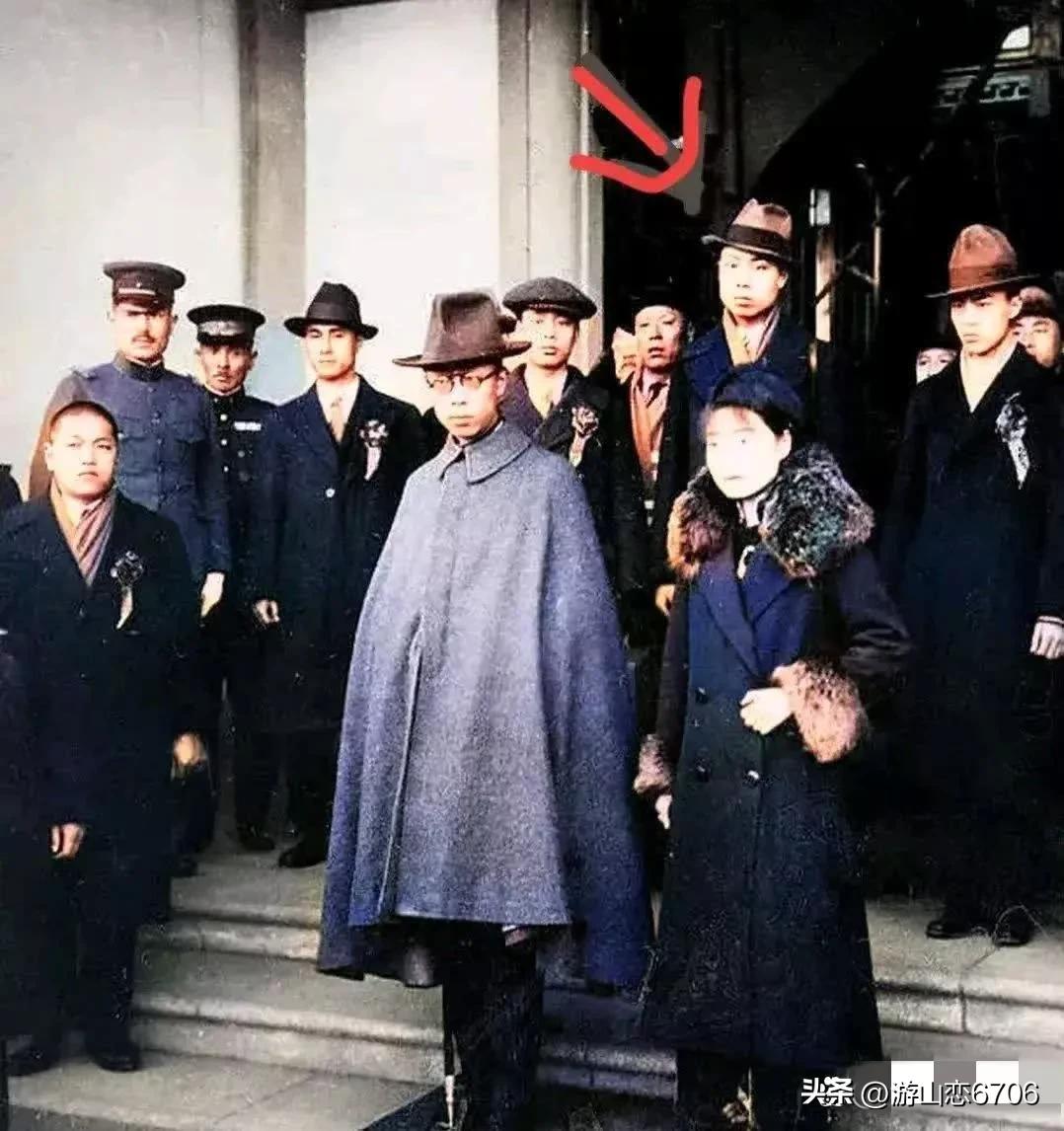 Puyi's "green hat" - iNEWS