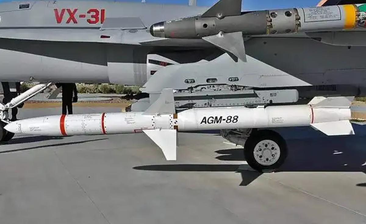 The S400 "personal bodyguard" was destroyed. The incident was 80 kilometers away from the front ...