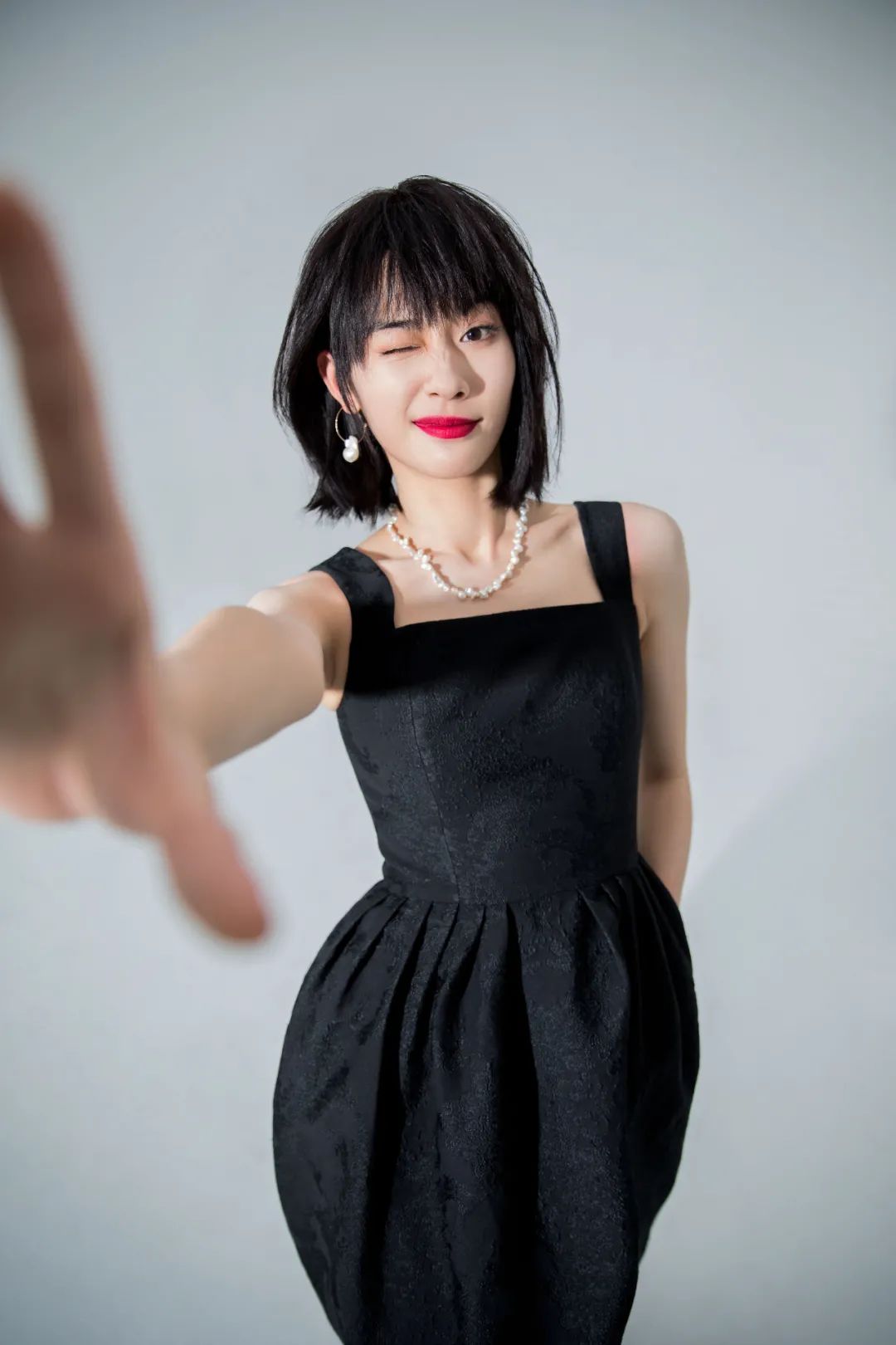 Fan Shuaiqi: Every role is a new "beginning" - iNEWS