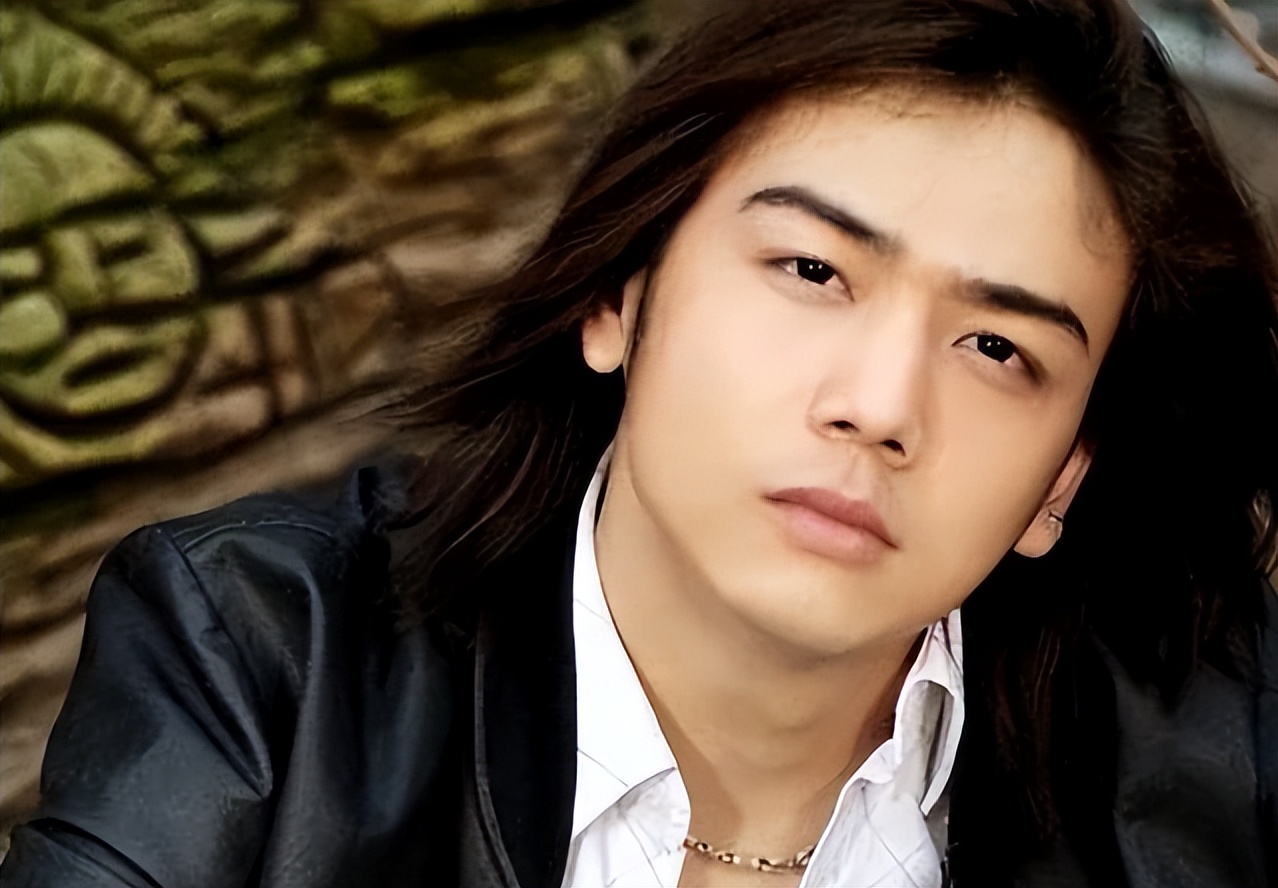 From the smash hit Mr. Bao, to the top scumbag who self-destructed his future, what did Yang ...