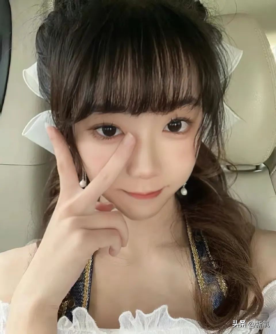 The girl group BEJ48 member Zhu Liwei secretly photographed his ...