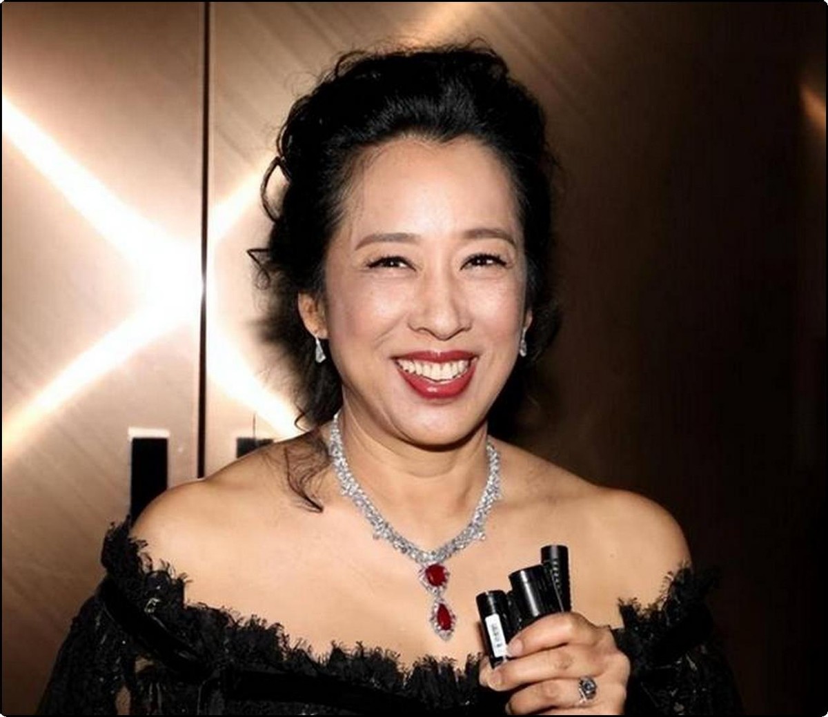 I can't believe it, Guo Jingjing's mother-in-law Zhu Lingling was ...