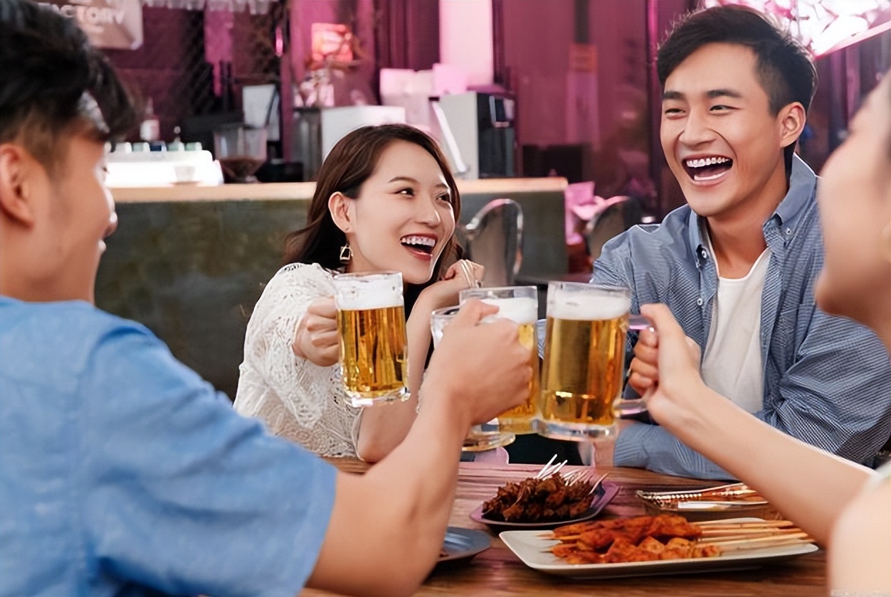 The pros and cons of drinking alcohol - iNEWS