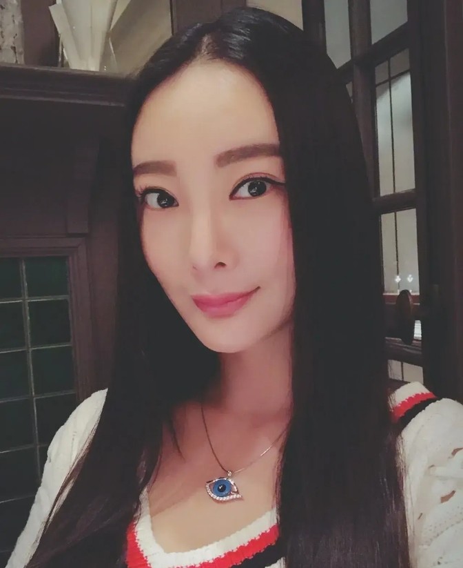 Sexy goddess turns into a versatile person? Wang Li Danni's five transformations, which one ...