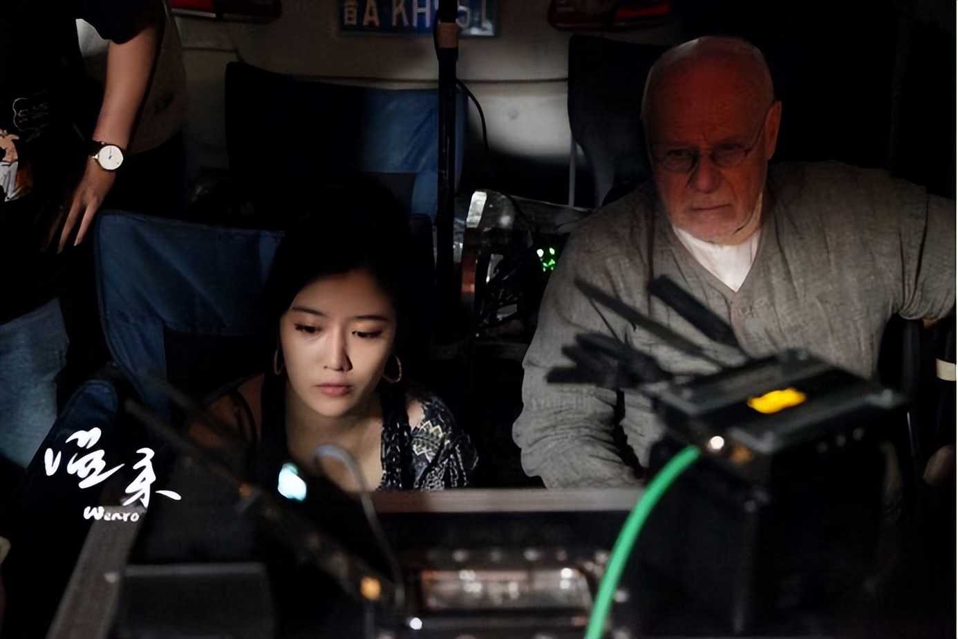 Director Li Jiaxi: I can fall in love with handsome guys in my movies - iNEWS