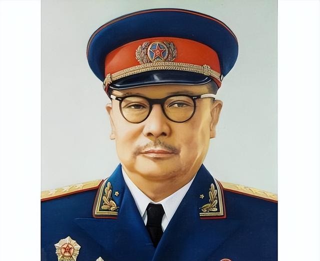 In 1961, General Chen Geng passed away. Su Yu cried and fainted. Zhou ...