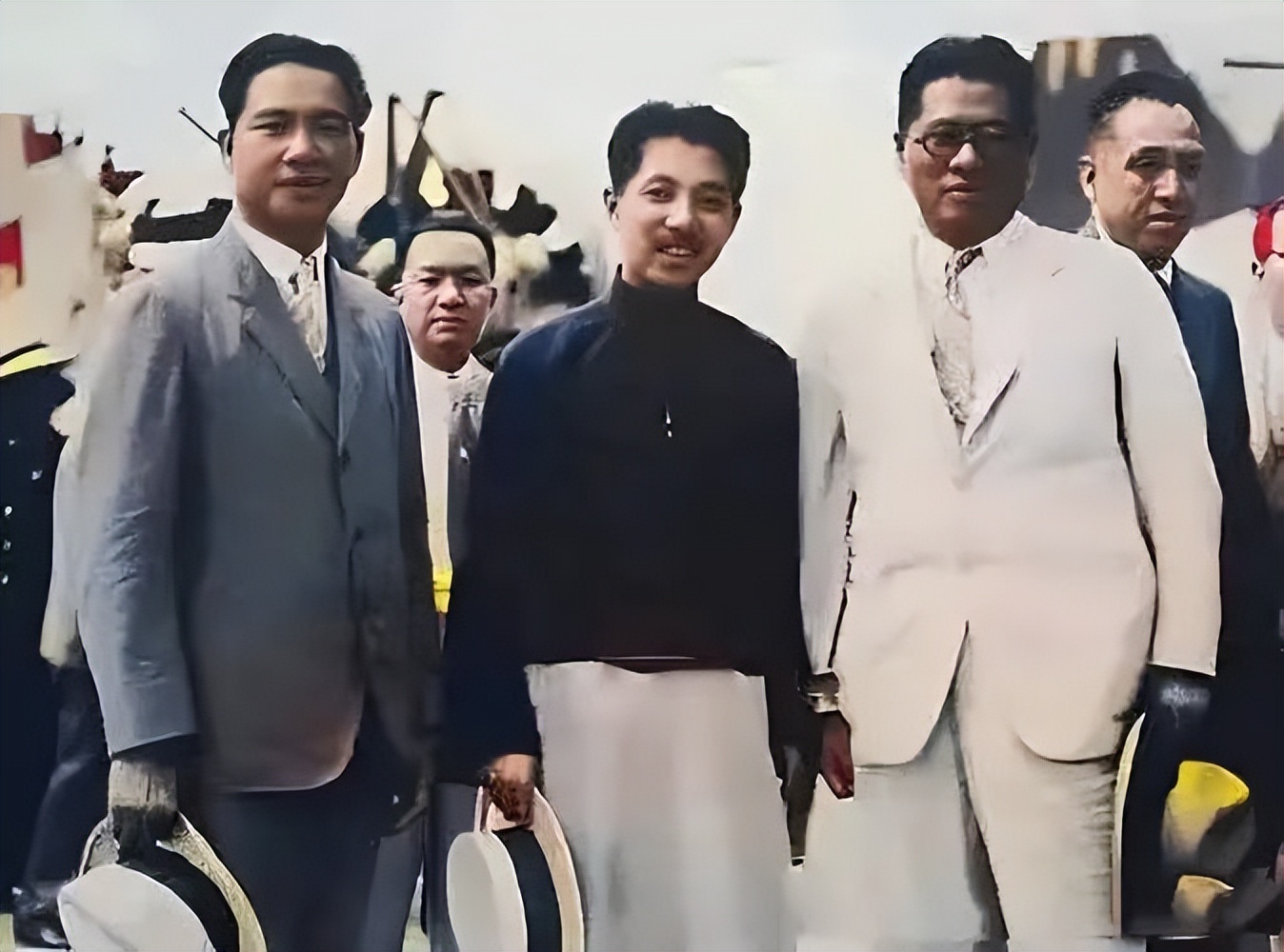 Jiang Weiguo broke the news before his death. Chiang Ching-kuo is not Chiang Kai-shek's own ...