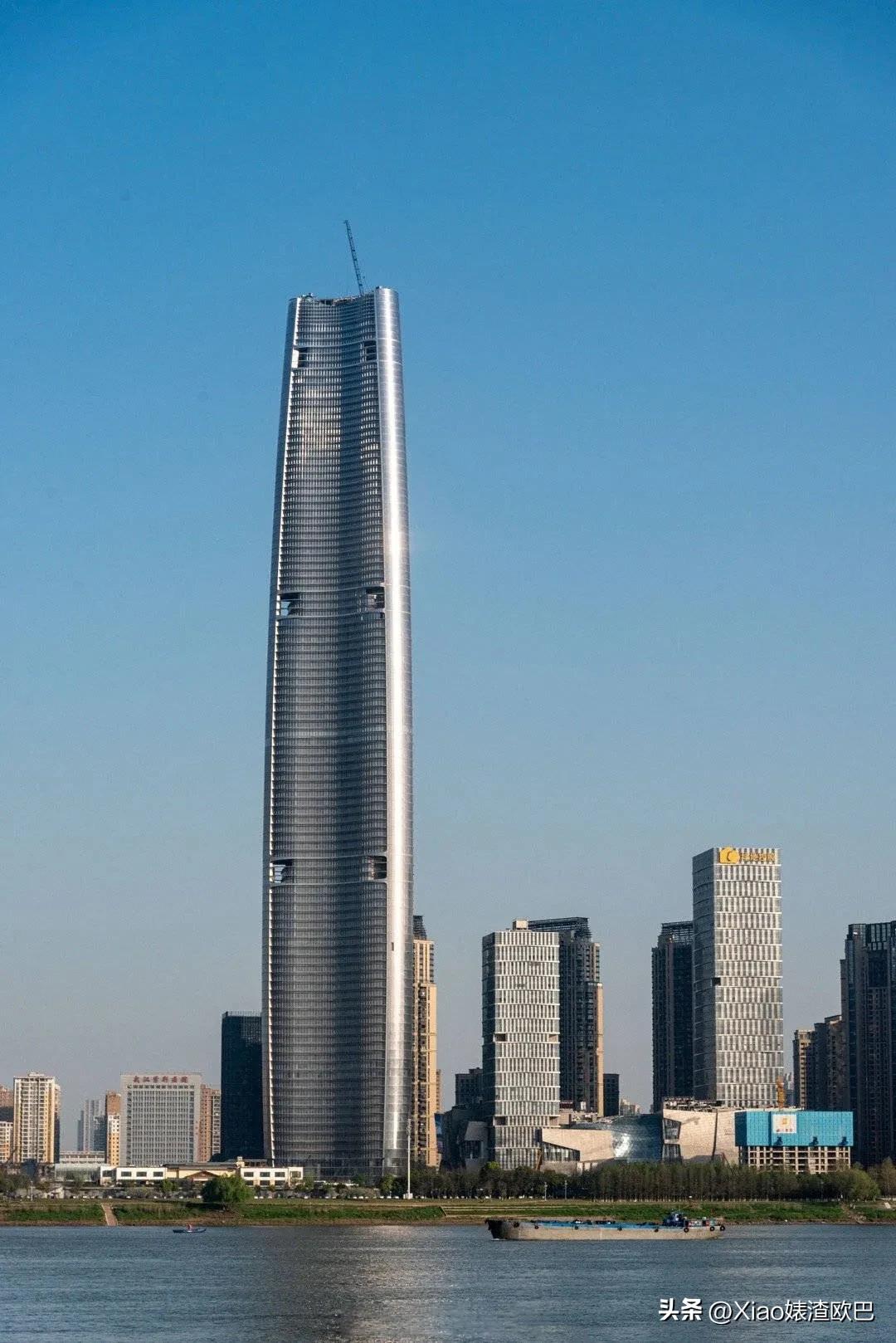 The original design height was 636 meters, the tallest skyscraper in ...