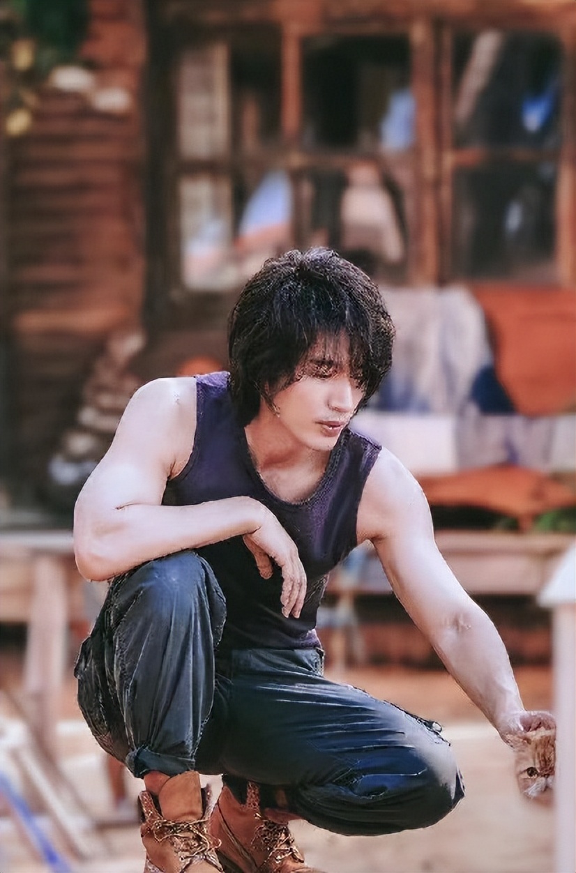 Either you are fat and greasy, or you are skinny like chickens...Actors ...