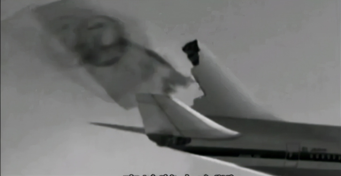 Only 4 of 524 people survived. JAL 123 crash: what did they experience ...