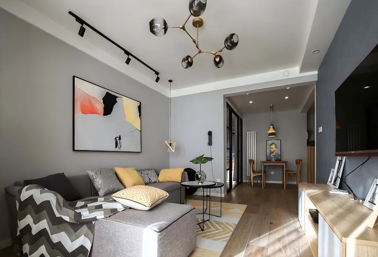 In the collision of 92 square meters of modern style and Nordic style ...