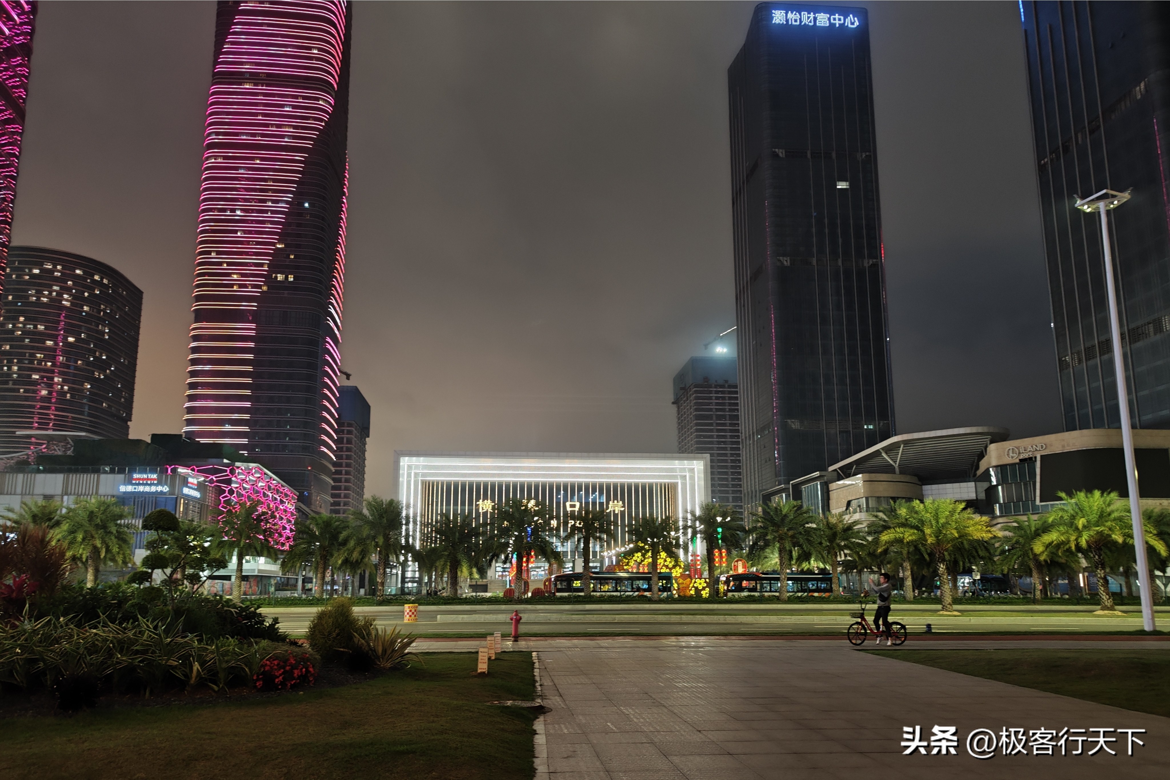 It turns out that it is so convenient to enter Macau at Hengqin Port ...