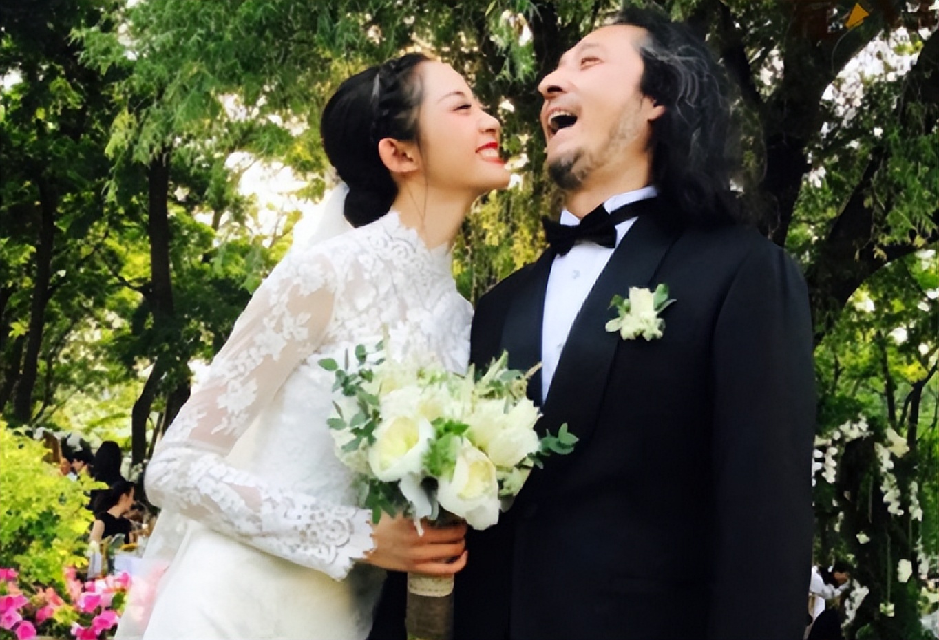 The 54-year-old Sambo family appeared on the cover of a magazine ...