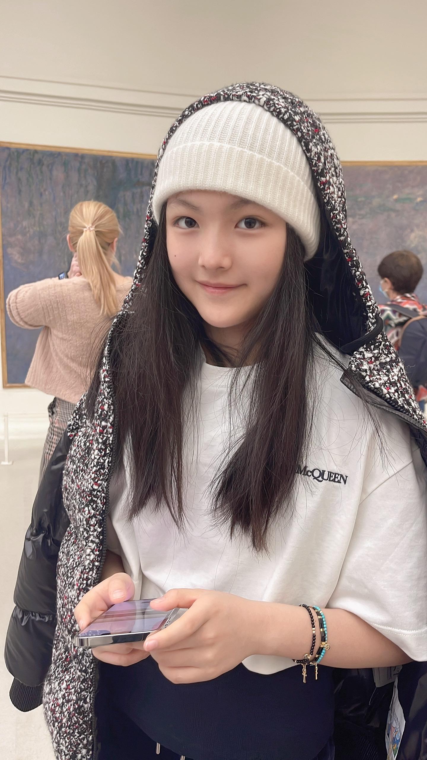 Li Xiang posted beautiful photos of her daughter Paris playing, 13-year ...