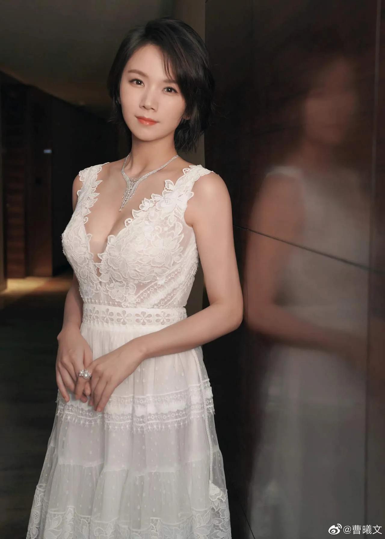 Xiwen Cao, who is beautiful and a little sexy in addition to being mature and beautiful - iNEWS