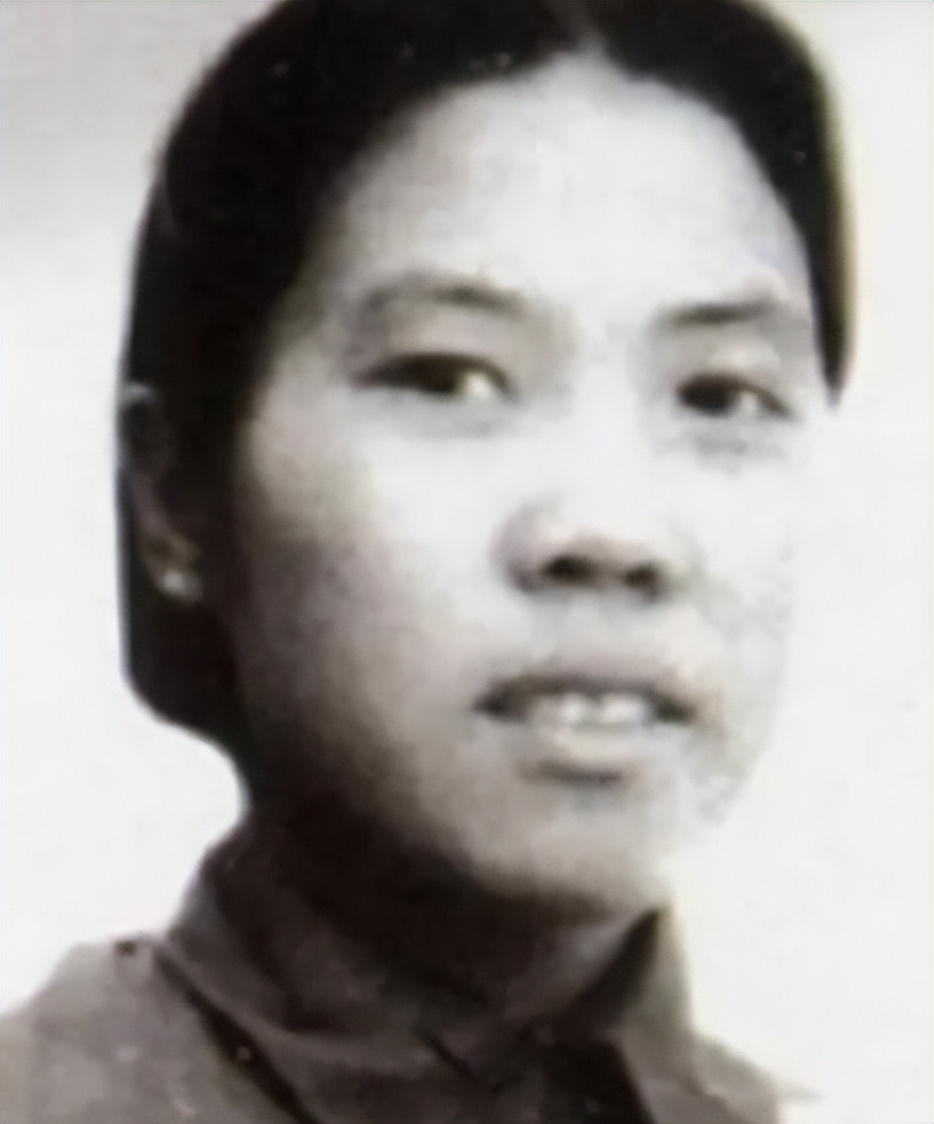 In 1938, a peasant woman met Lin Boqu and asked about her husband who ...