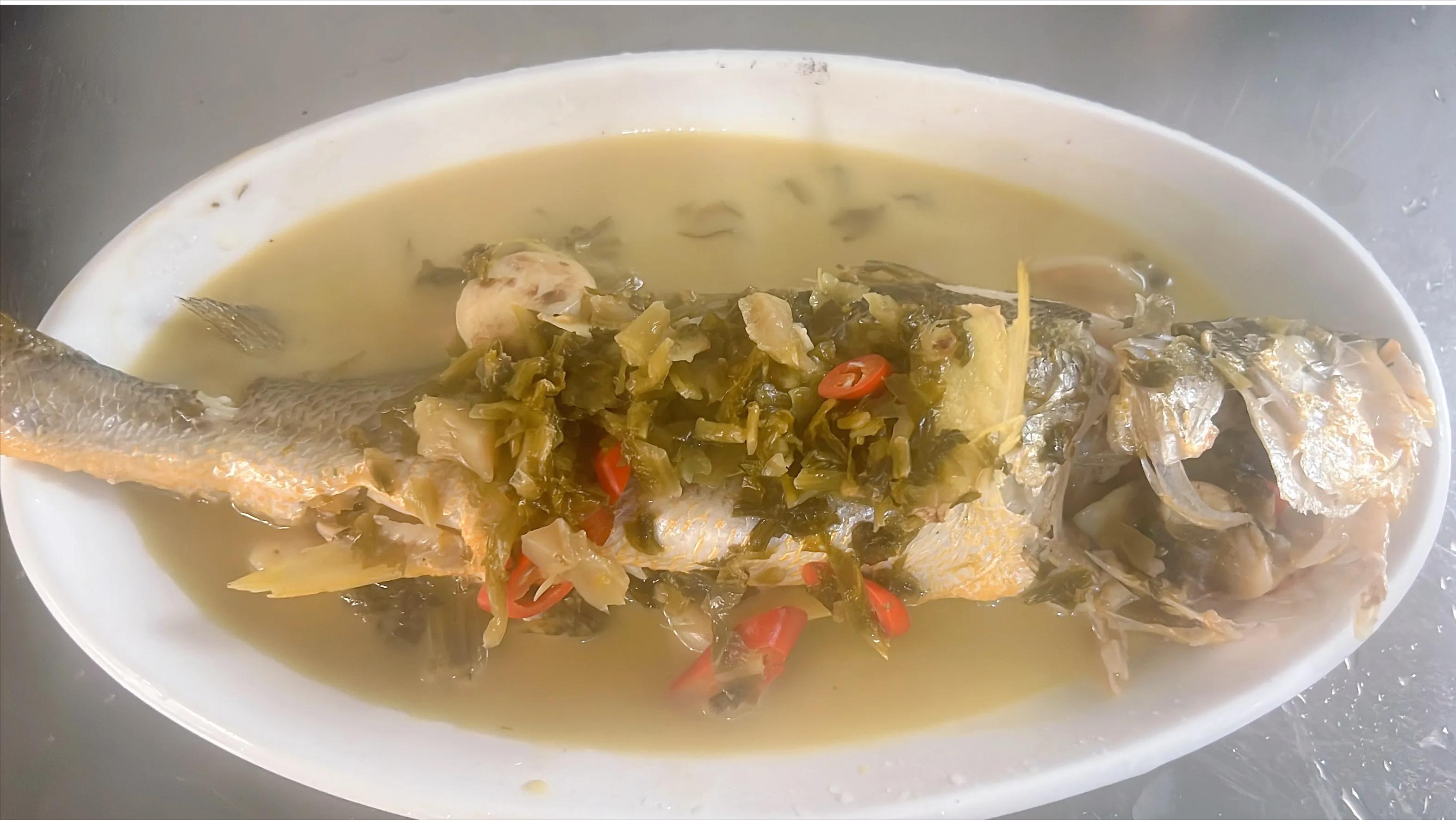 East China Sea large yellow croaker with pickled vegetables - iMedia