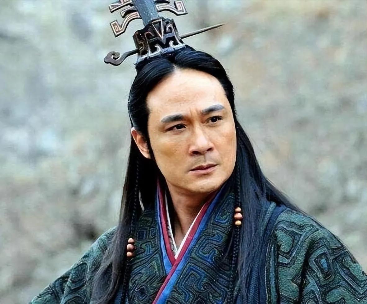 Pang Juan was jealous of his senior brother Sun Bin and dug out Sun Bin ...