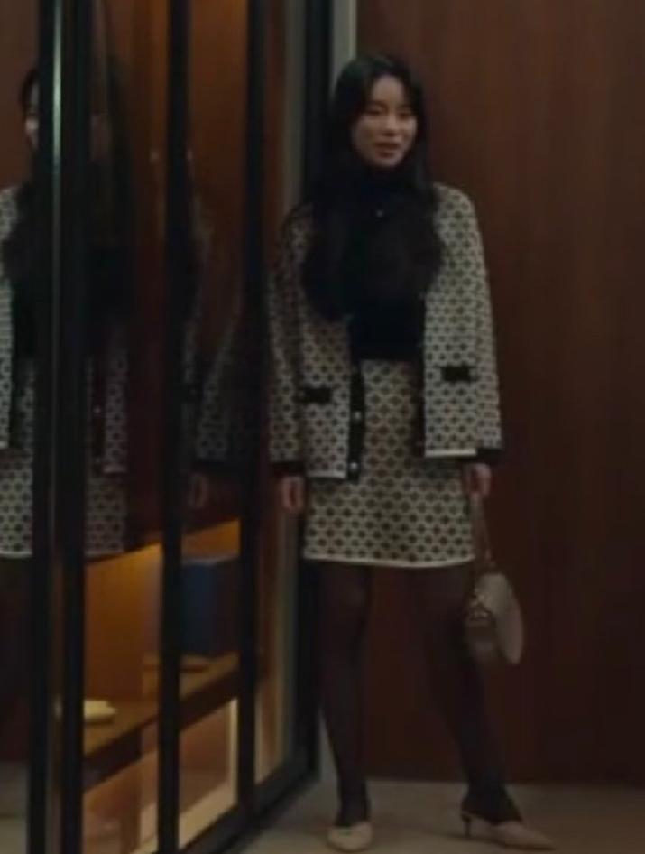 Michelle Yeoh, TVB, Dark Glory and other interesting gossip - iNEWS