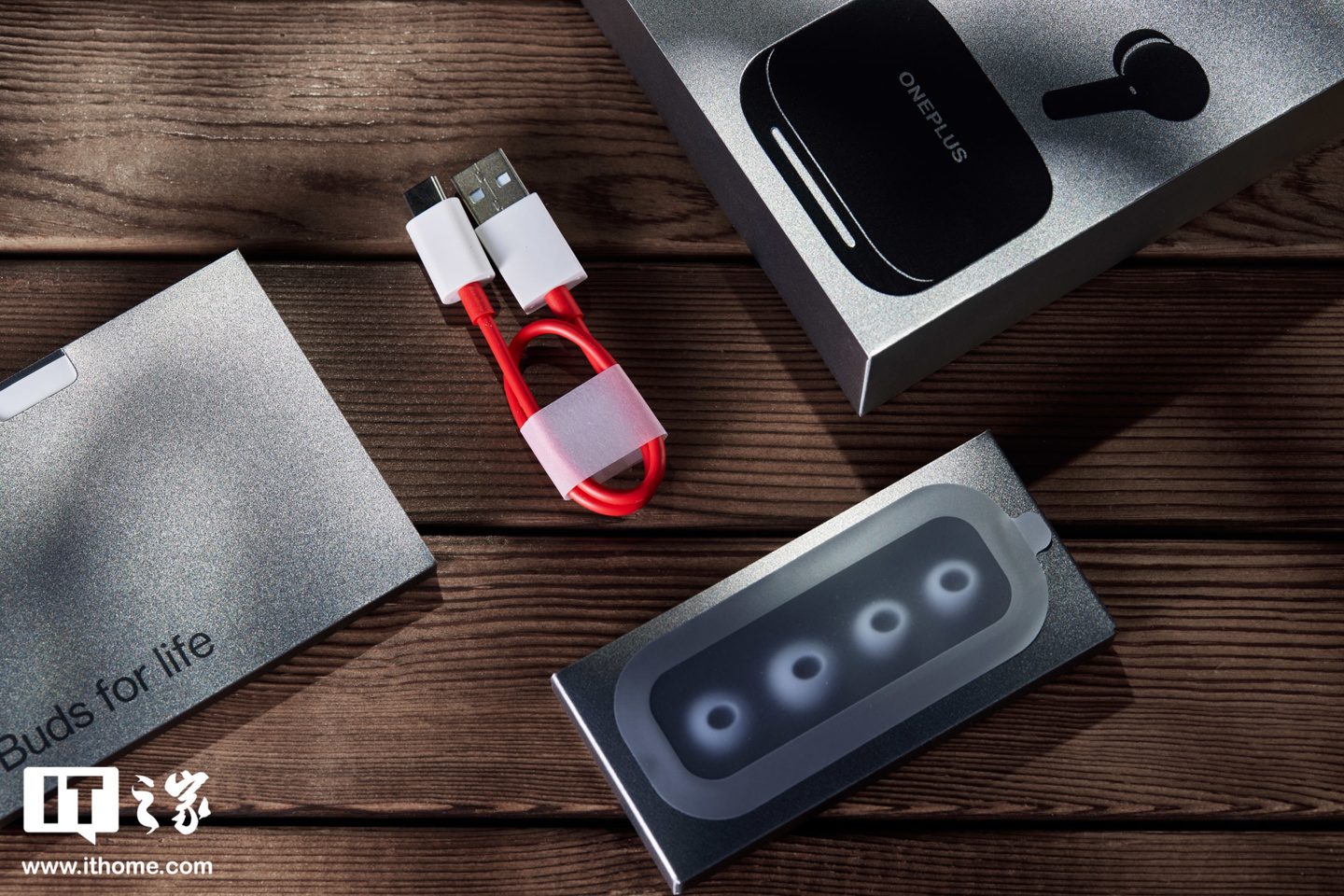 "IT House Unboxing" OnePlus Buds Pro Mithril Color Map Tour - iNEWS