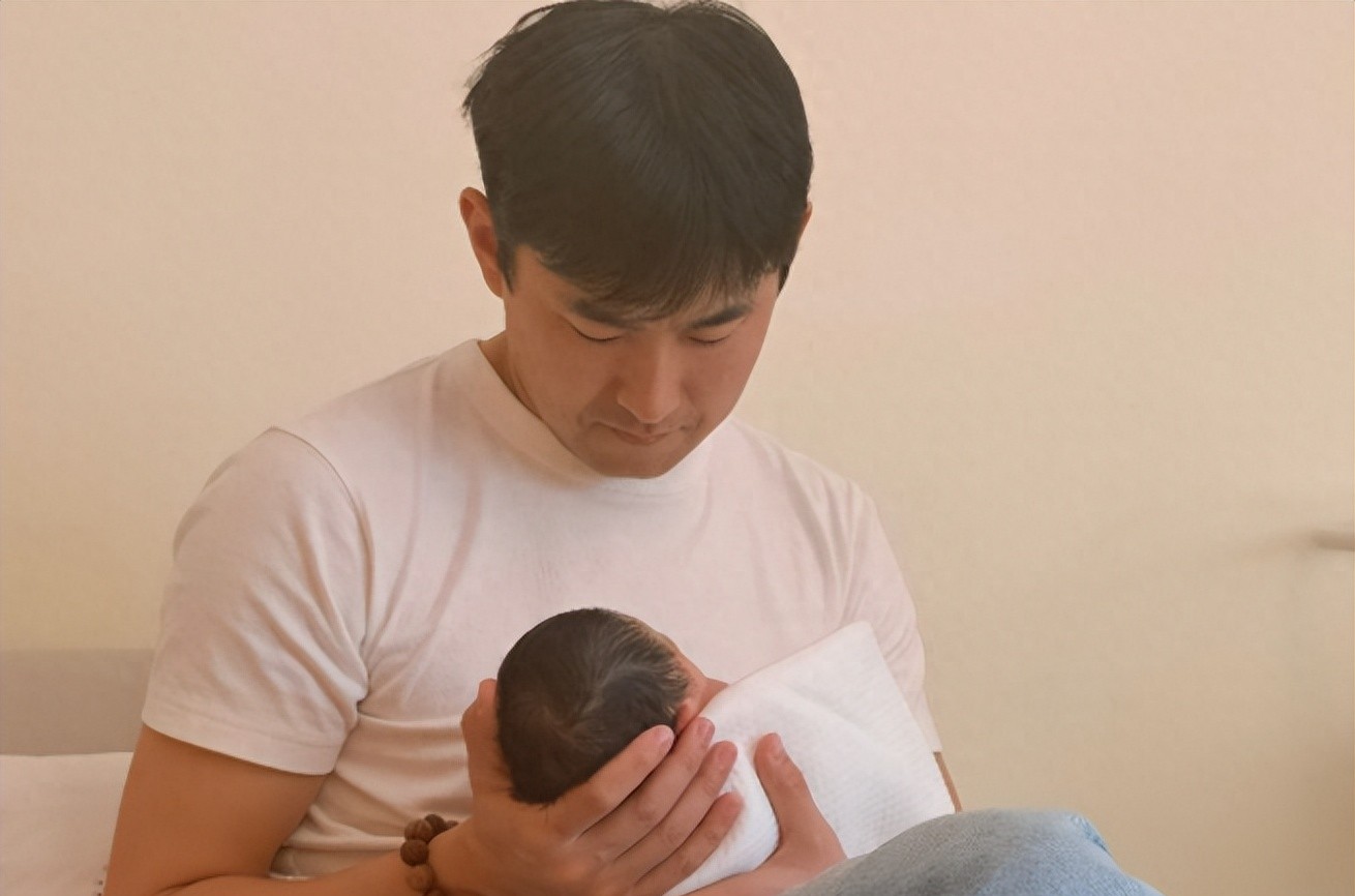Wang Yanlin's love nest of Adjani was exposed, with shoes covering a ...