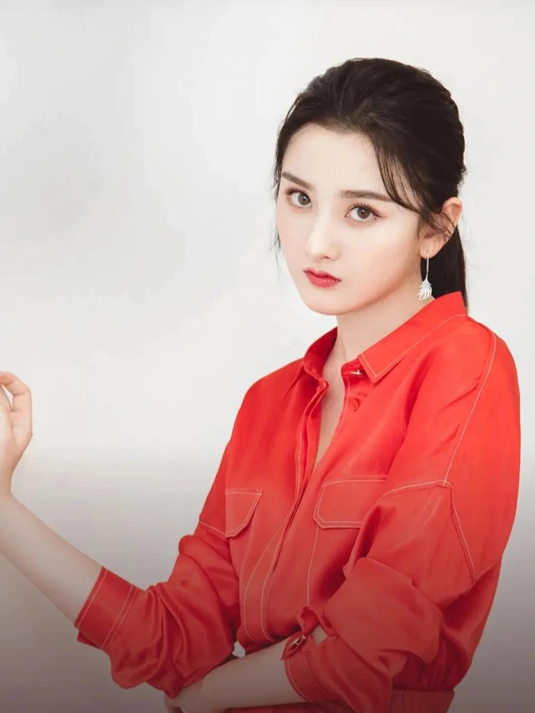 Smart girl Song Zuer - iNEWS