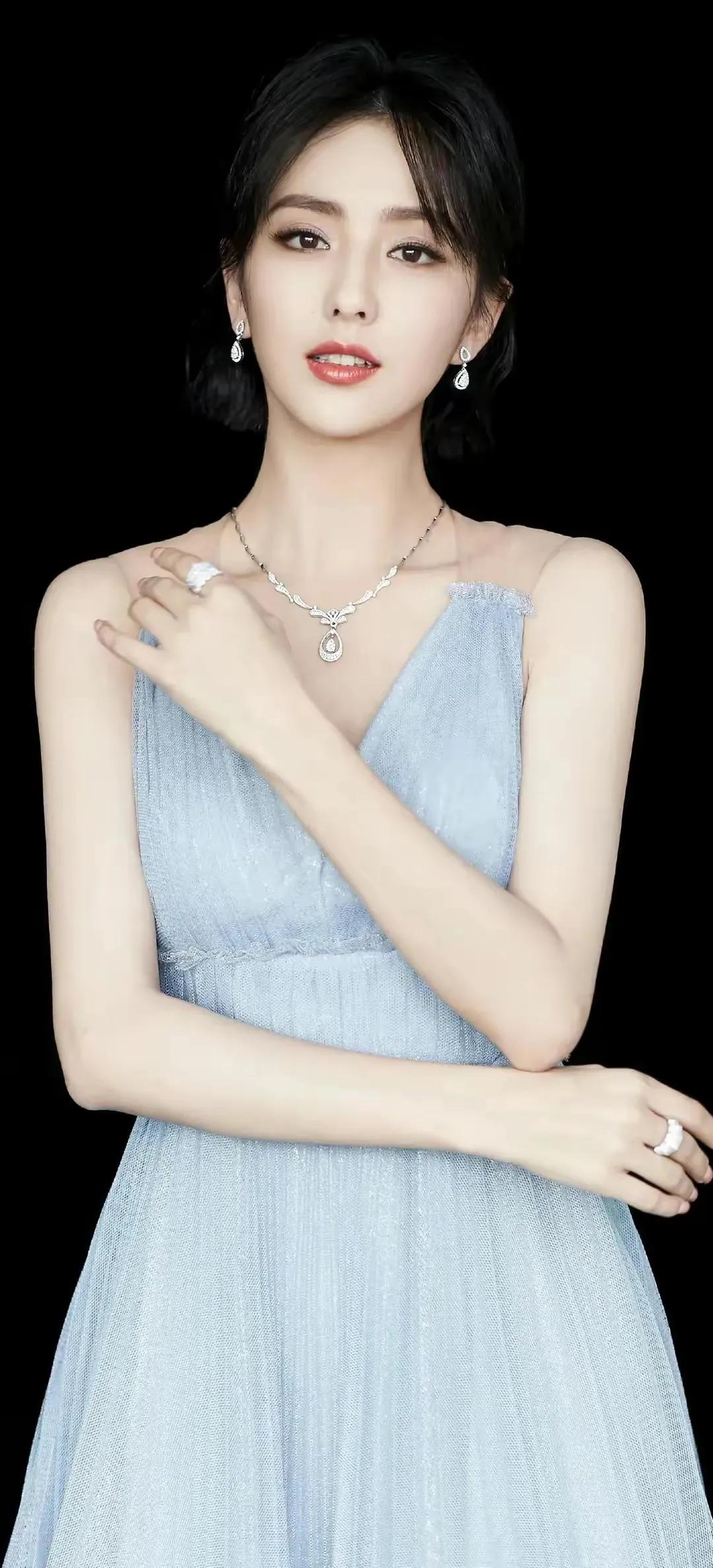 Share pictures - beautiful beauty Tong Liya - iNEWS