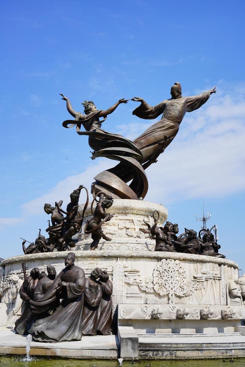 Her beauty and wit made her one of the most famous concubines in ...