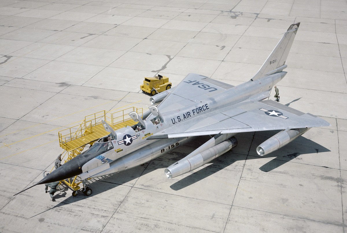 The U.S. Air Force B-58 bomber has frequent tire blowout accidents ...