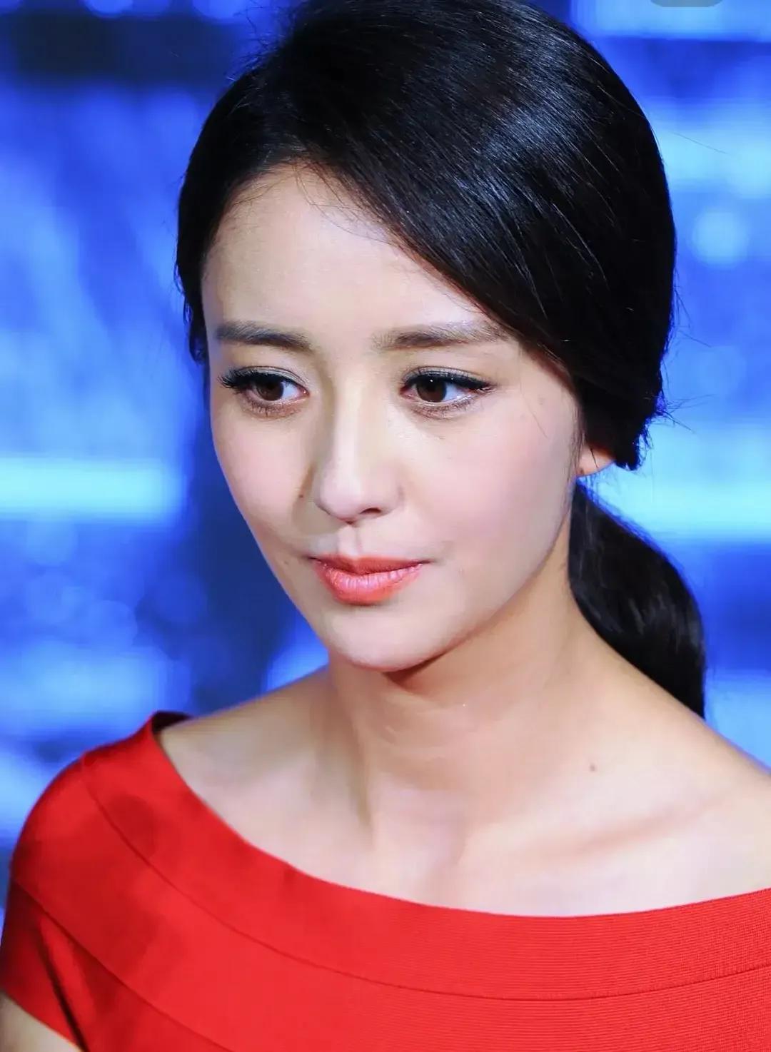 Female star beauty picture (2) - iNEWS
