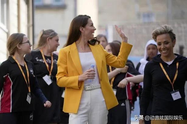 Disney's latest live-action 'The Little Mermaid' includes 'dig' about ...