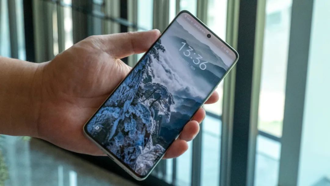 How about a thousand-yuan 100-megapixel mobile phone?Realme 10 Pro+ ...