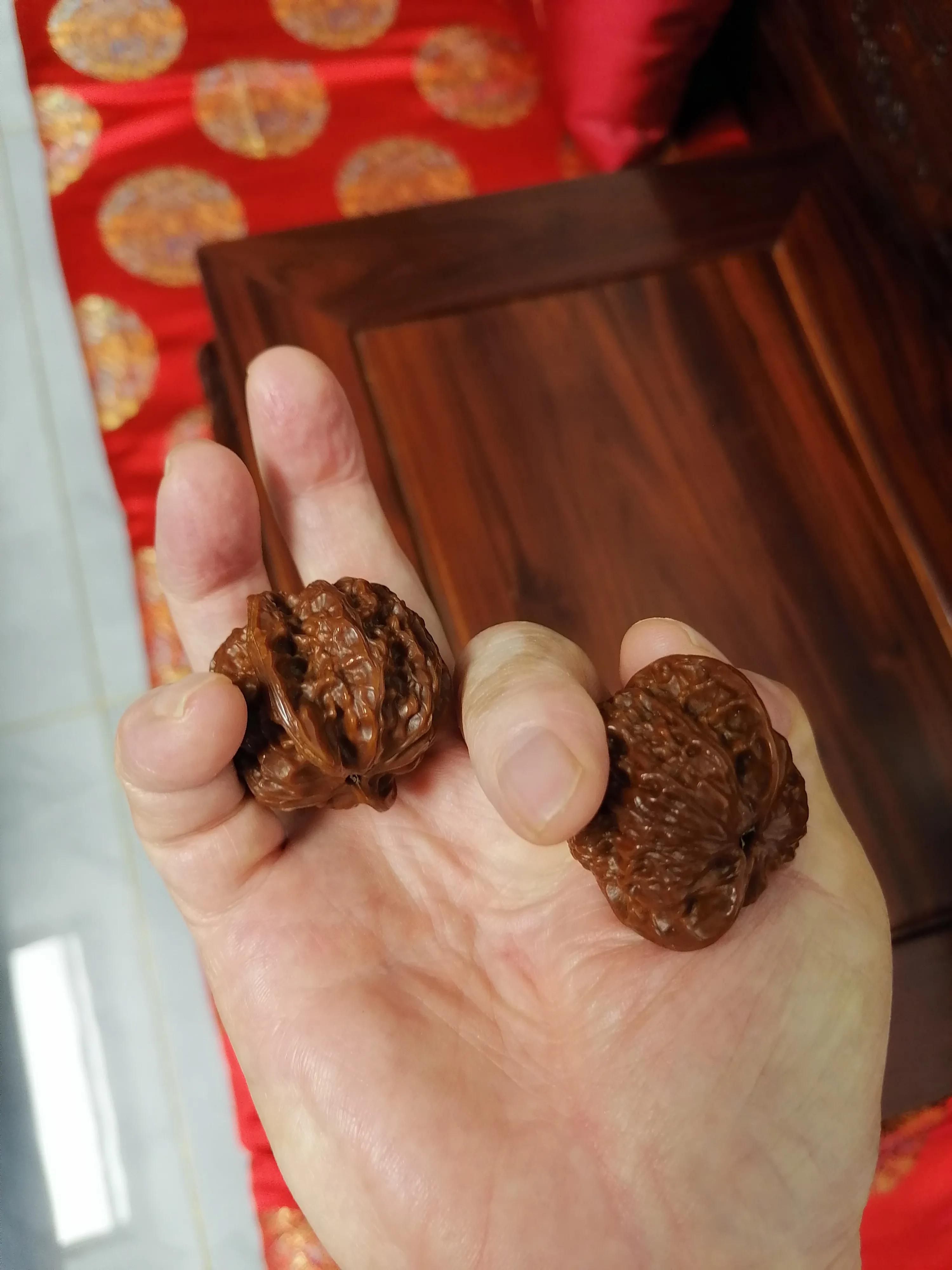 Do you know how to play with walnuts? - iNEWS
