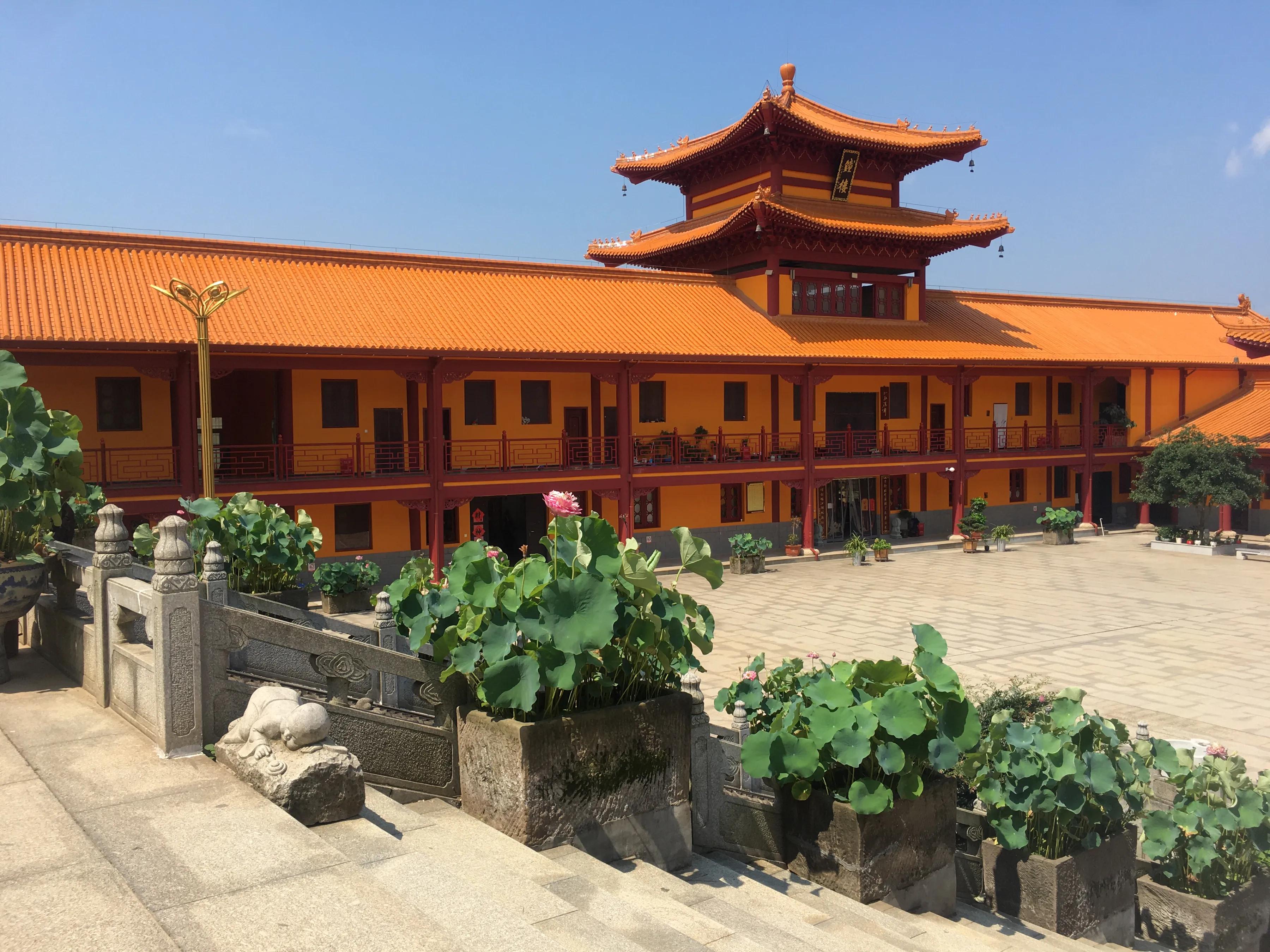 Refreshing one by one Xixin Temple - iNEWS