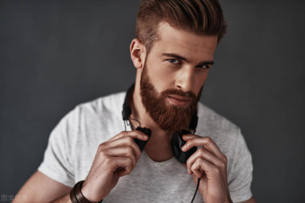 Male stars with beards = plastic surgery?Or disfigured? - iNEWS